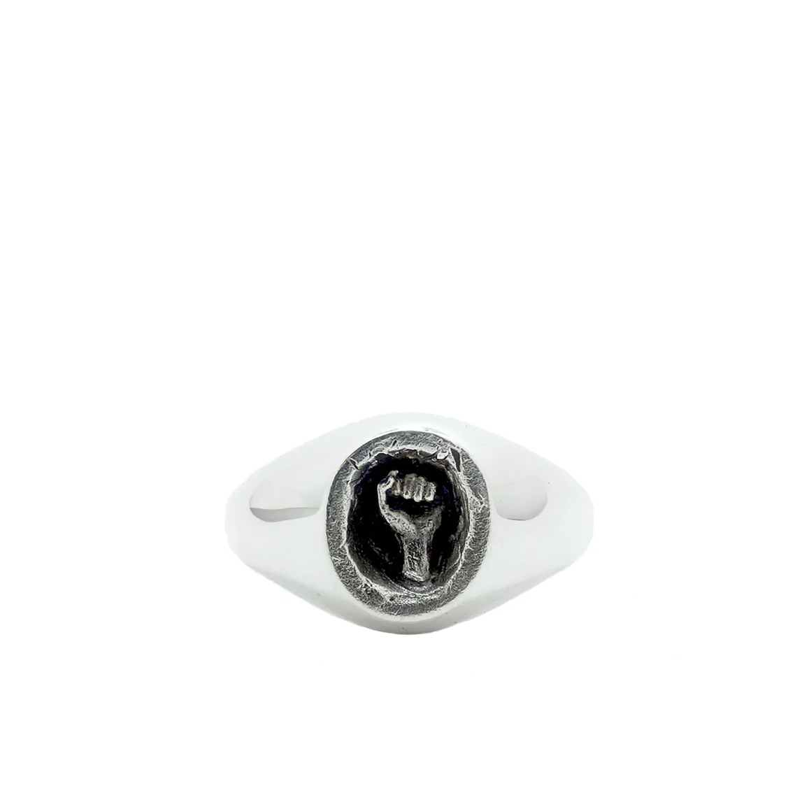 Raised Fist Signet Ring – ætla